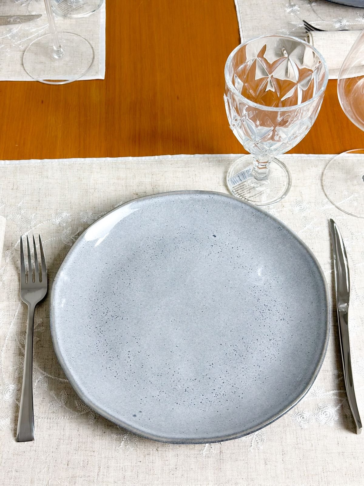 Jogo 6 Pratos Rasos Orgânico Concreto